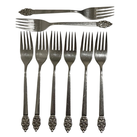 Oneida | Dining | Oneida Nordic Crown Stainless Steel 8 Dinner Forks 74 ...